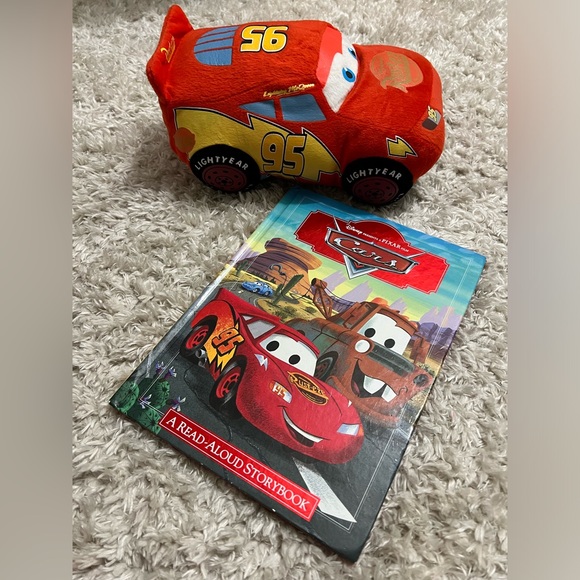 Disney | Toys | Disney Cars Read Along Storybook Lightning Mcqueen ...